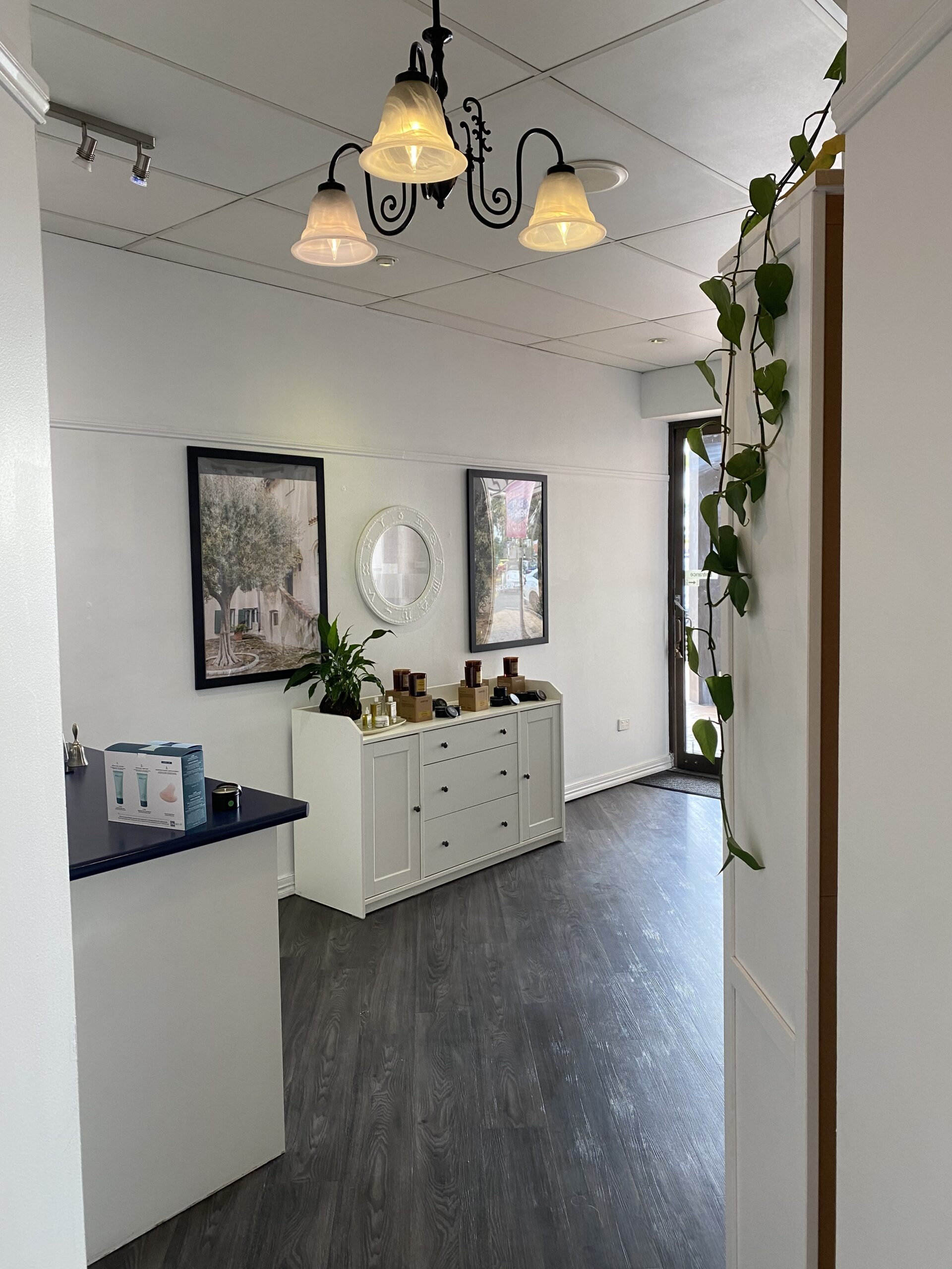 About Us - Belle Affair